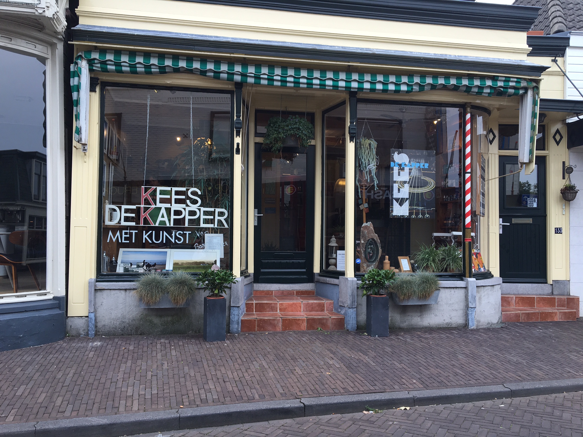 Recordaantal kappers aan de Zuiddijk in Zaandam - De Orkaan