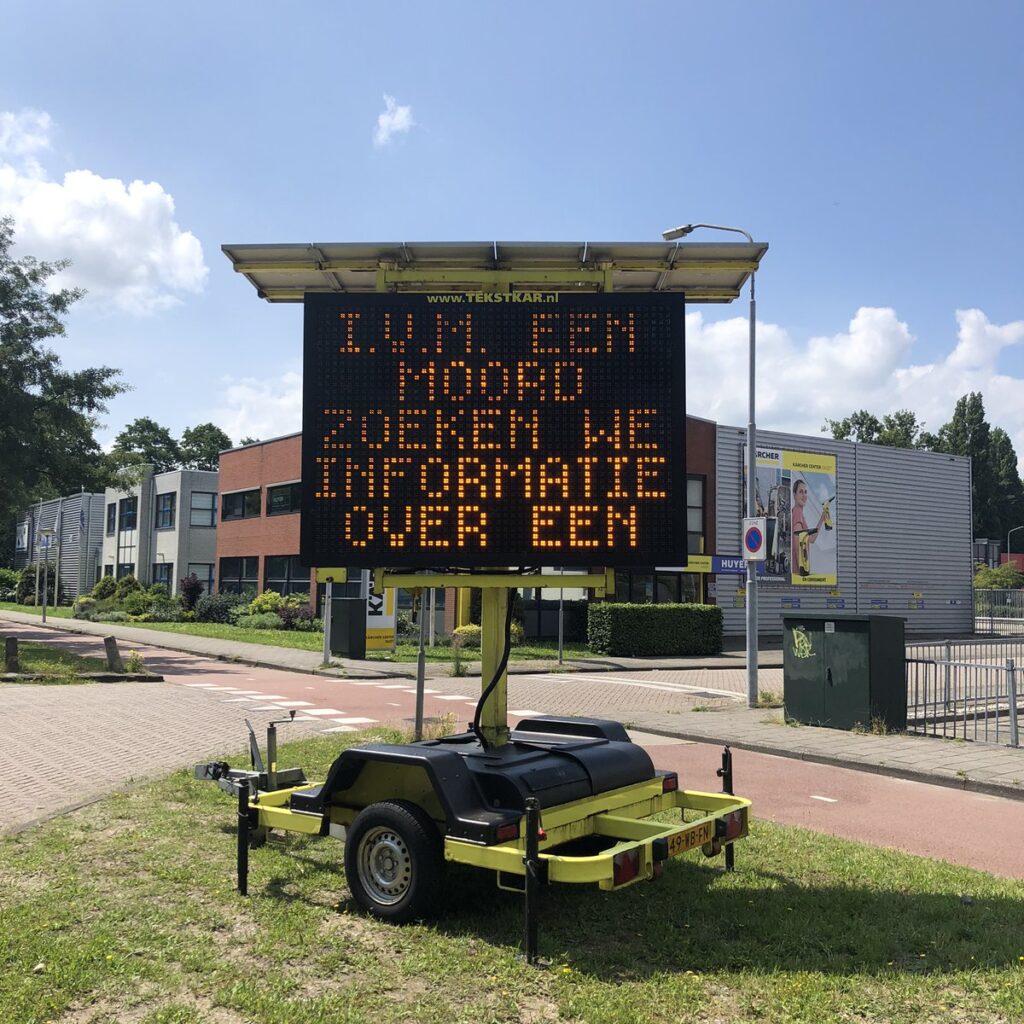 Politie zoekt getuigen na achterlaten BMW bij Vijfhoekpark - De Orkaan