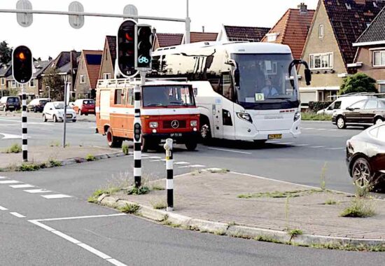 Tijdelijke fietsoversteek over Nauernaschevaart in Krommenie - De Orkaan