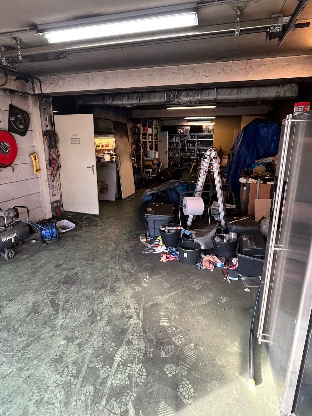 Dode gevonden in drugslab Zaandam - De Orkaan