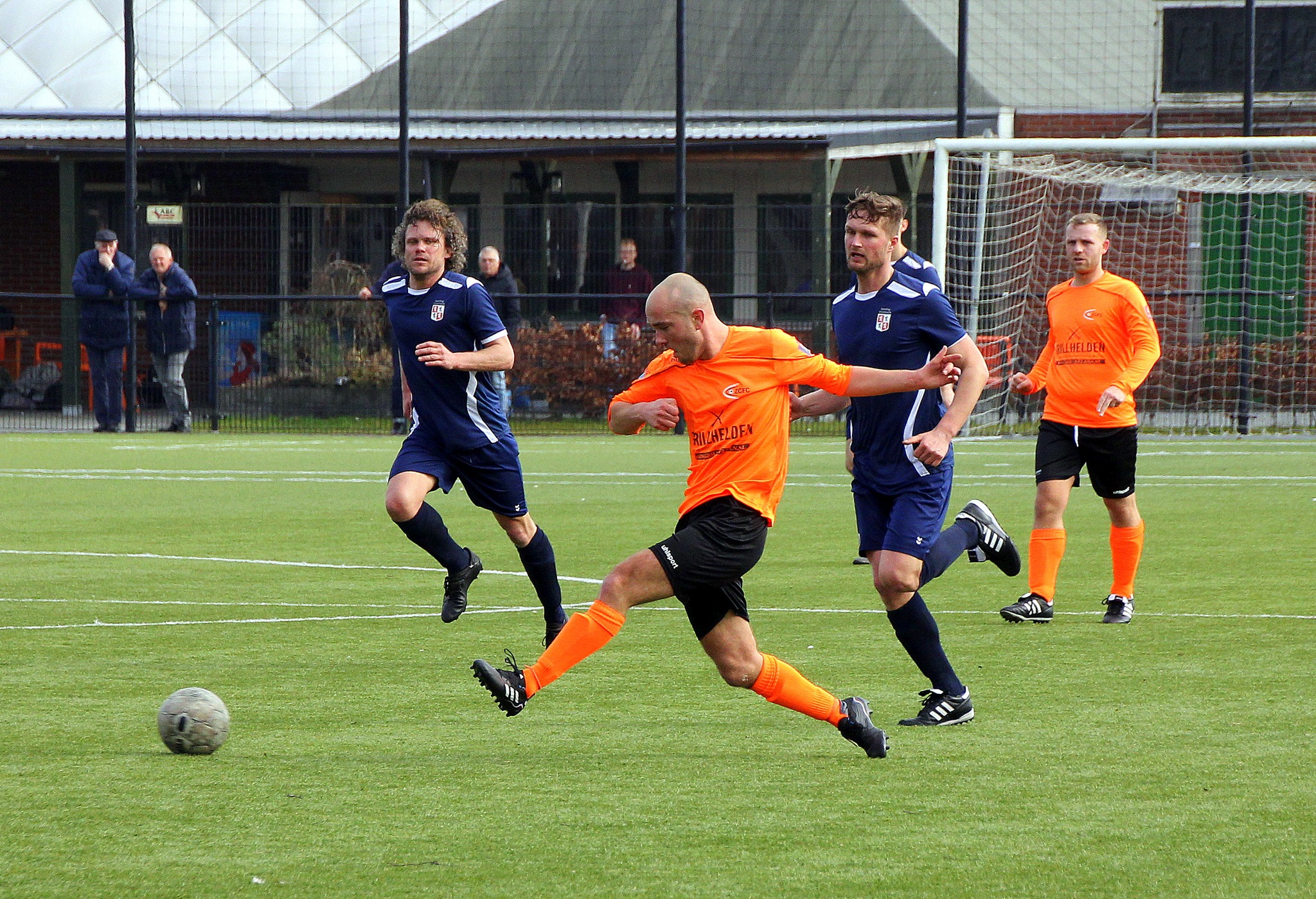 Dubbele cijfers voor vv Jisp in derby - De Orkaan