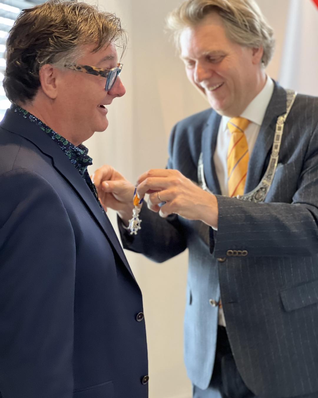 Persberichten 1:1 Zaanse lintjesregen (25 stuks!) - De Orkaan