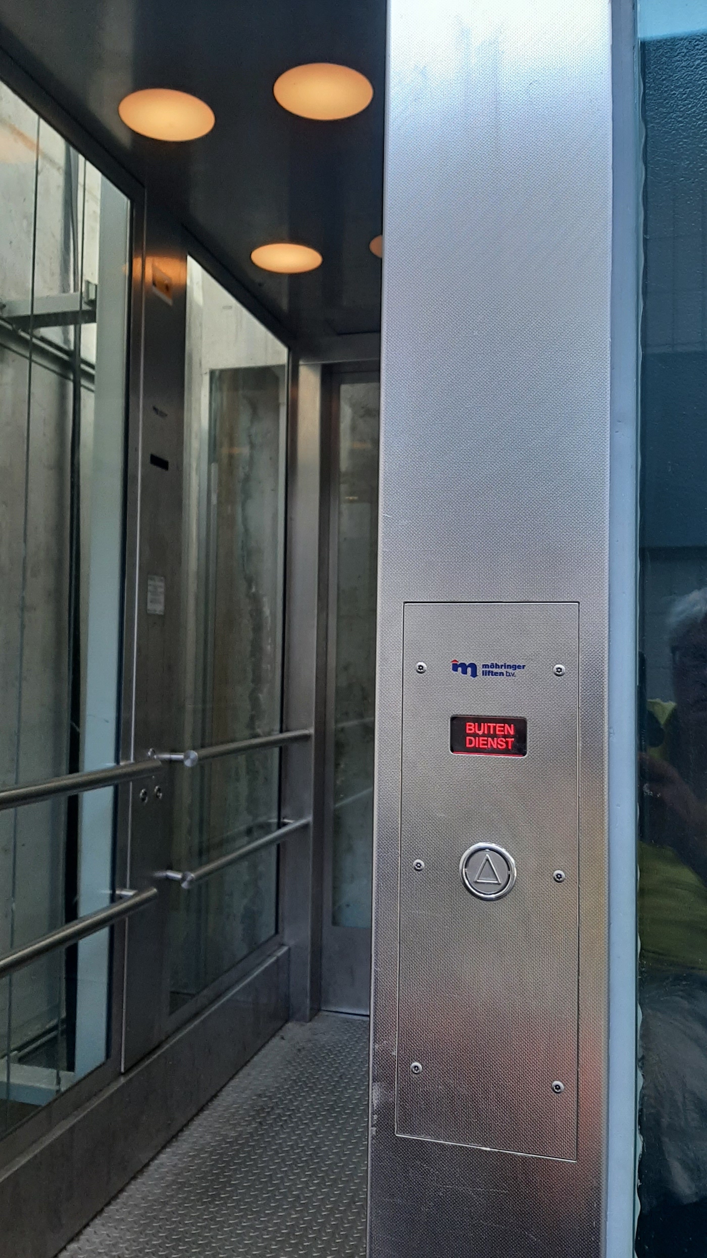 Lift Station Zaandijk Zaanse Schans sneuvelt na een week - De Orkaan