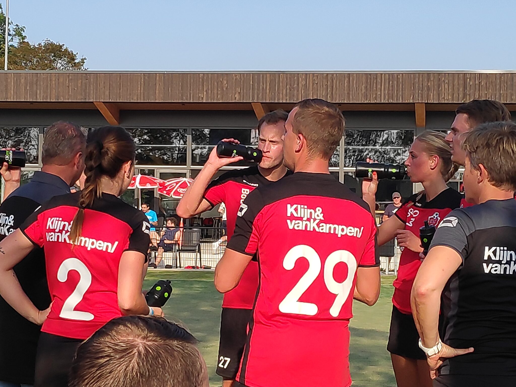 Korfbal: KVZ'23 wint eerste wedstrijd in bestaan - De Orkaan