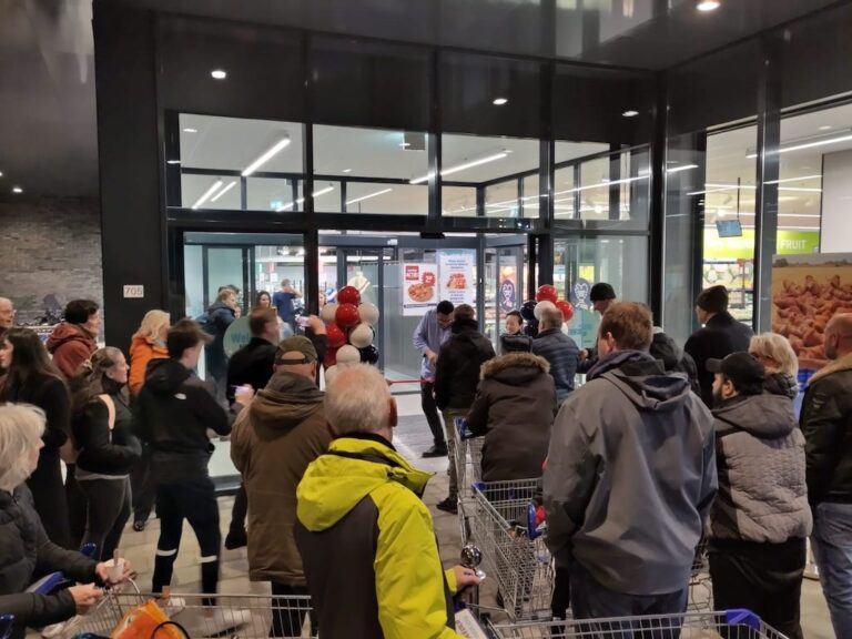 3, 2, 1…. Open! Assendelft heeft ‘n Aldi! 📸 - De Orkaan