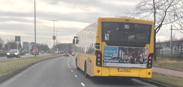 De 'splinternieuwe' EBS-bussen zijn uit 2017... - De Orkaan