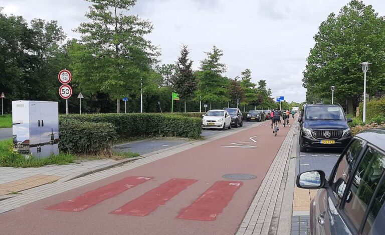 Zaanstad bedenkt uniek zebrapad - De Orkaan