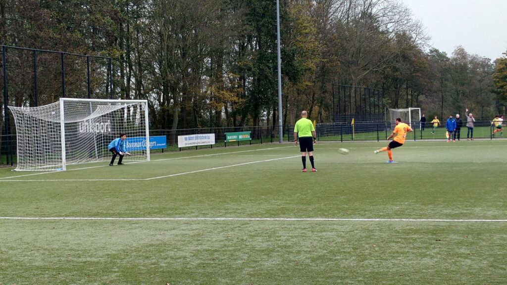 ZCFC wint 'tegenvallend' van Kadoelen ⚽️ - De Orkaan
