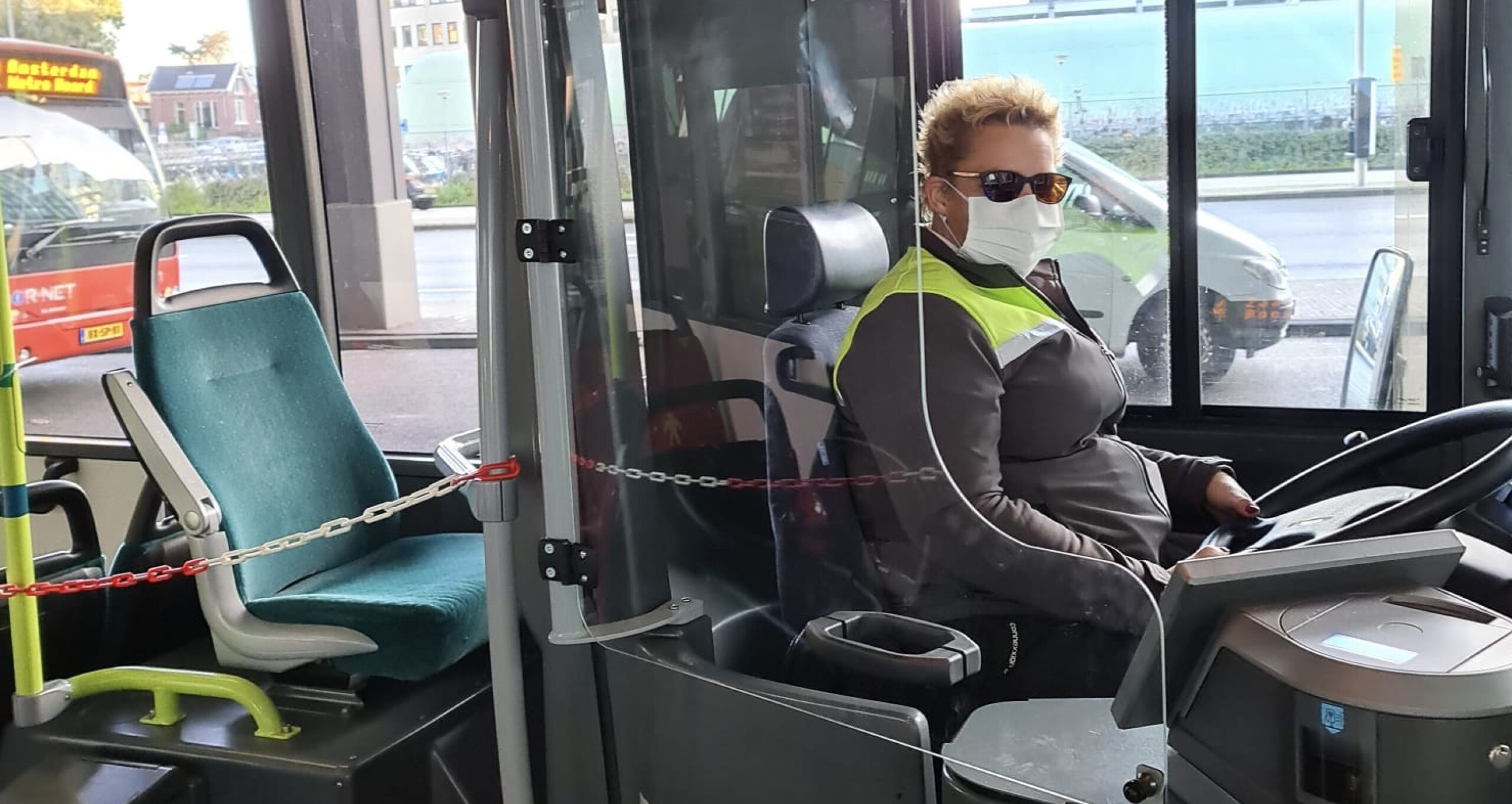 Vijf jaar later, Fanny buschauffeur in coronatijd 🎙 - De Orkaan