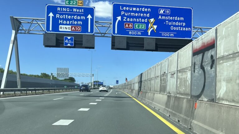 Amsterdam viert 750 jaar met feestje op de A10 (drie dagen files en ...